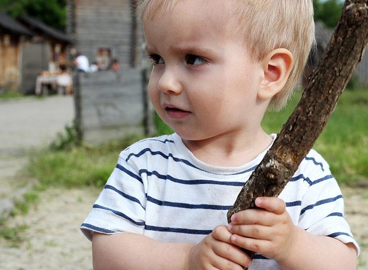 15 Effective Ways To Stop Toddler From Hitting